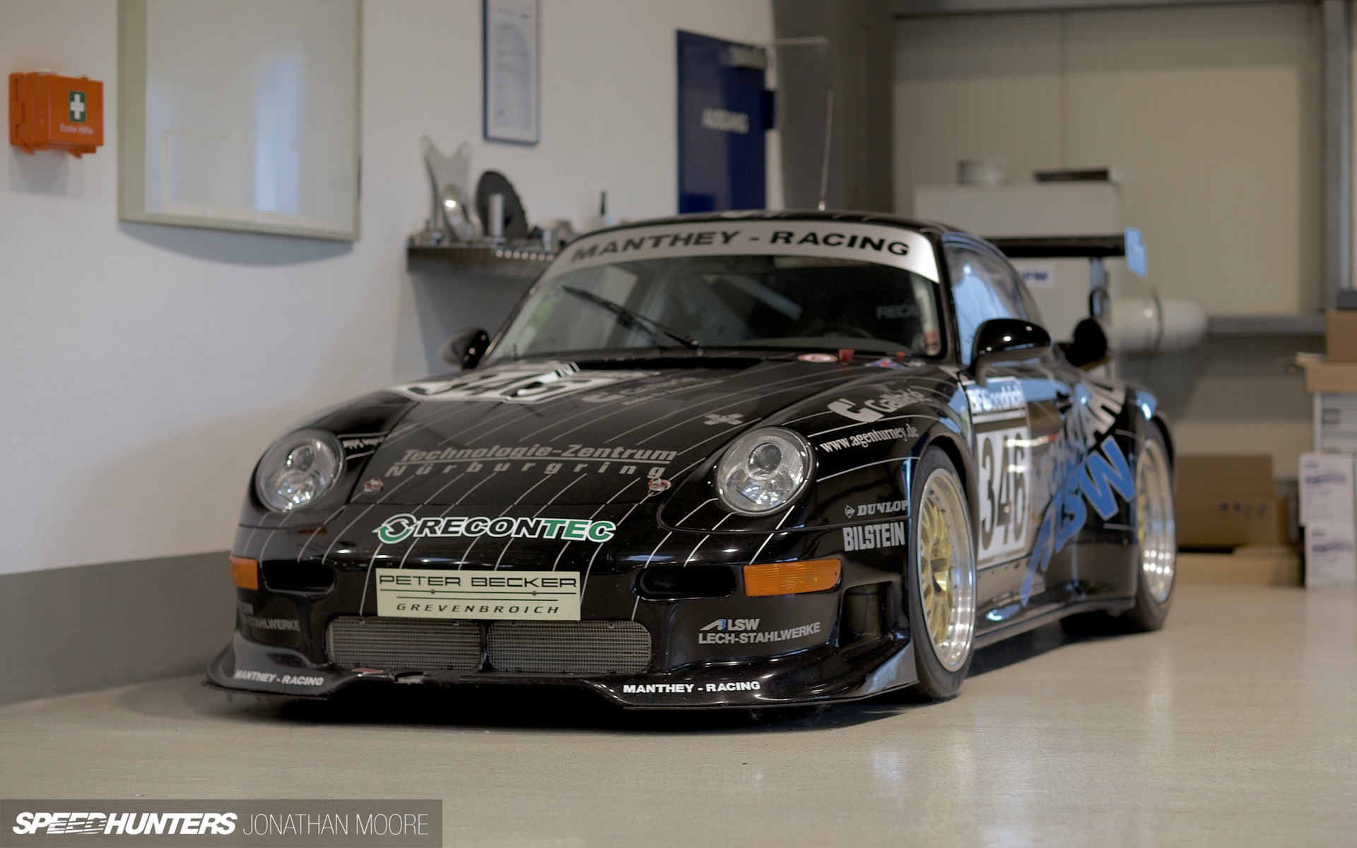 Manthey Racing: Porsche’s Nordschleife Masters - Speedhunters