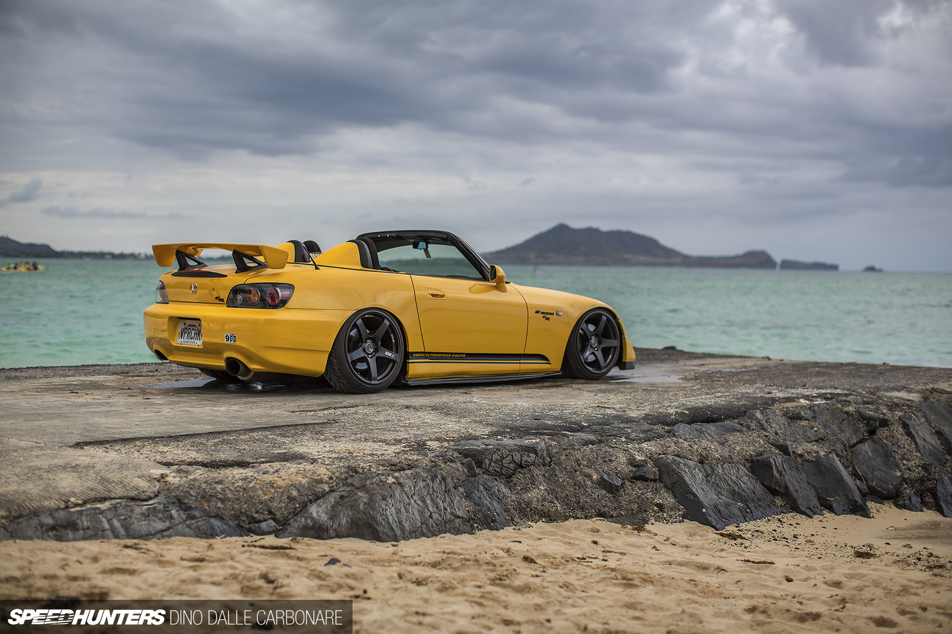 The Hawaiian Club Racer - Speedhunters