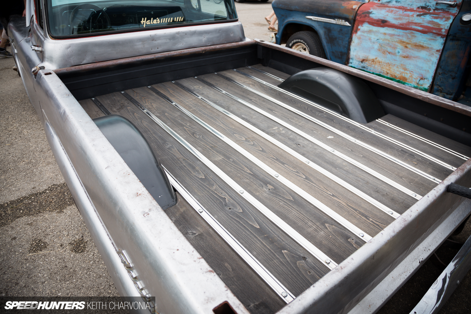 Deux fois plus de plaisir dans un Apache Turbo '58 - Wash Wash