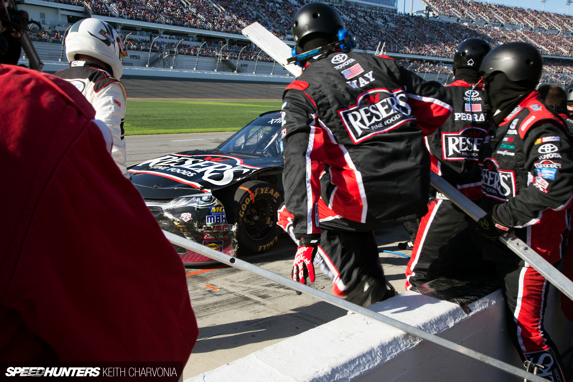 Behind A NASCAR Pit Wall: What Really Goes Down - Speedhunters