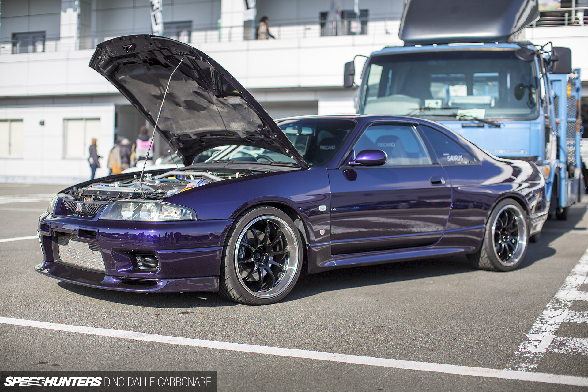 Street/Drag Style: An R33 GT-R By Garage Saurus - Speedhunters