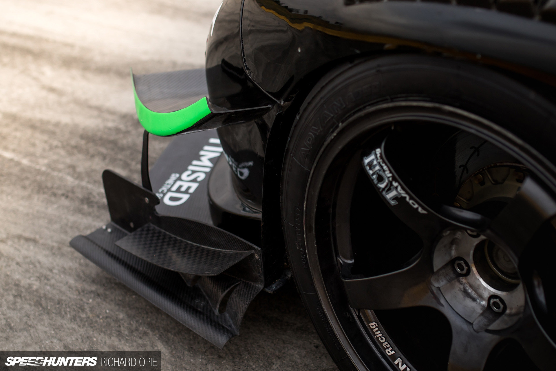 Crowd Pleasing 101: 3 Rotor Racing's RX-7 - Speedhunters