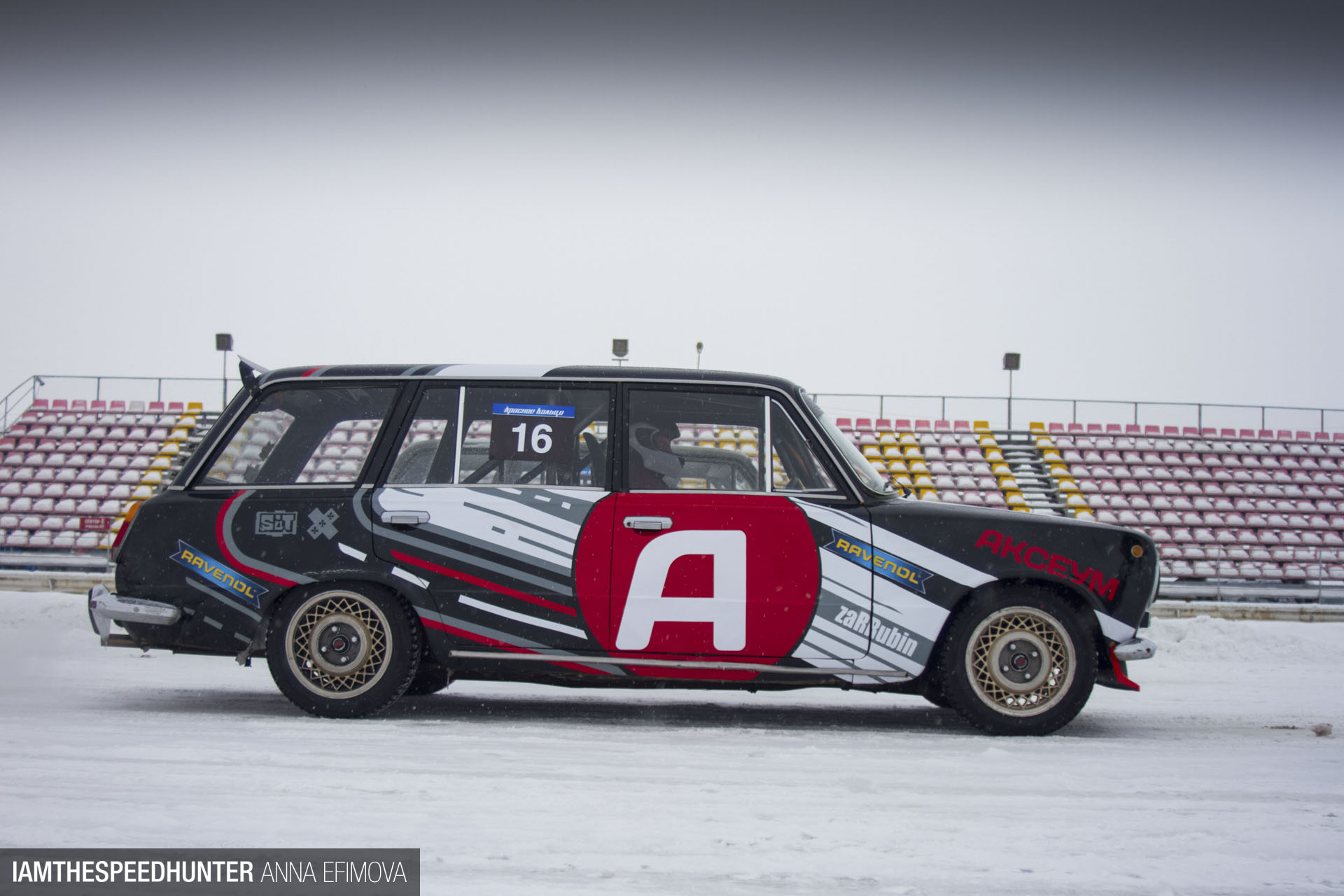 In Russia, Lada Drifts You - Speedhunters