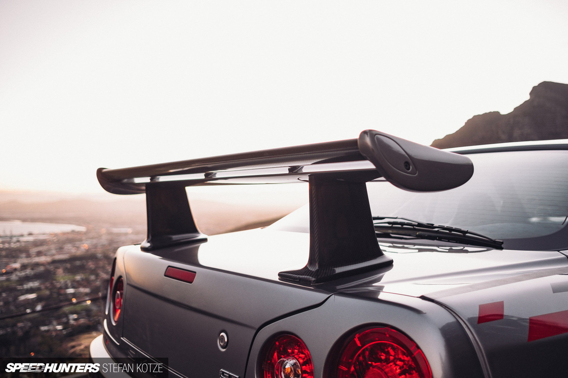 Wide & Wicked: An 800hp R34 Skyline GT-R - Speedhunters