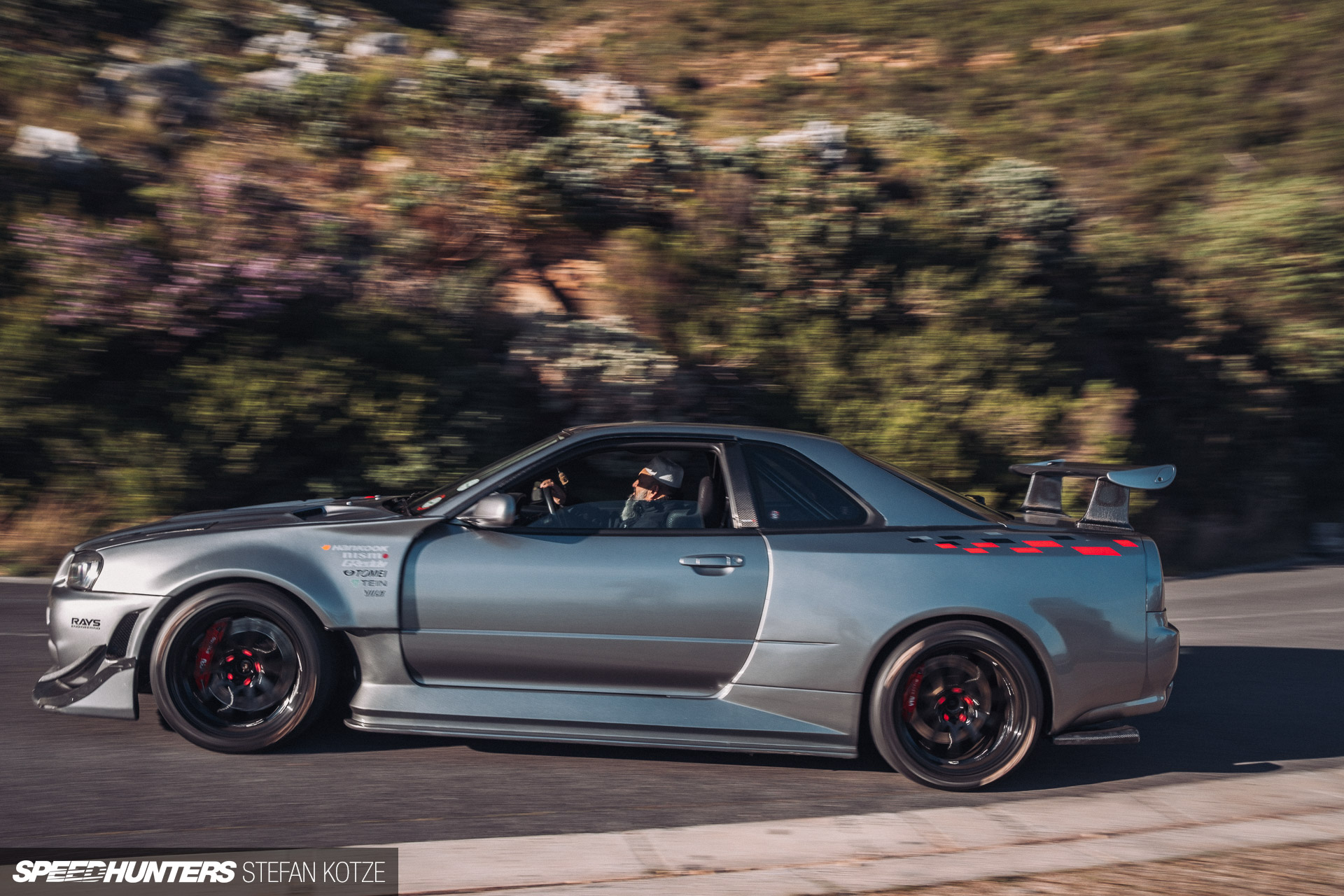 Wide & Wicked: An 800hp R34 Skyline GT-R - Speedhunters