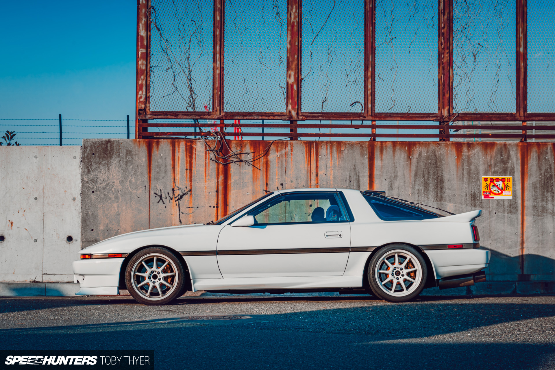 Cruising Yokohama In A 600PS 2JZ-Swapped MkIII Supra - Speedhunters