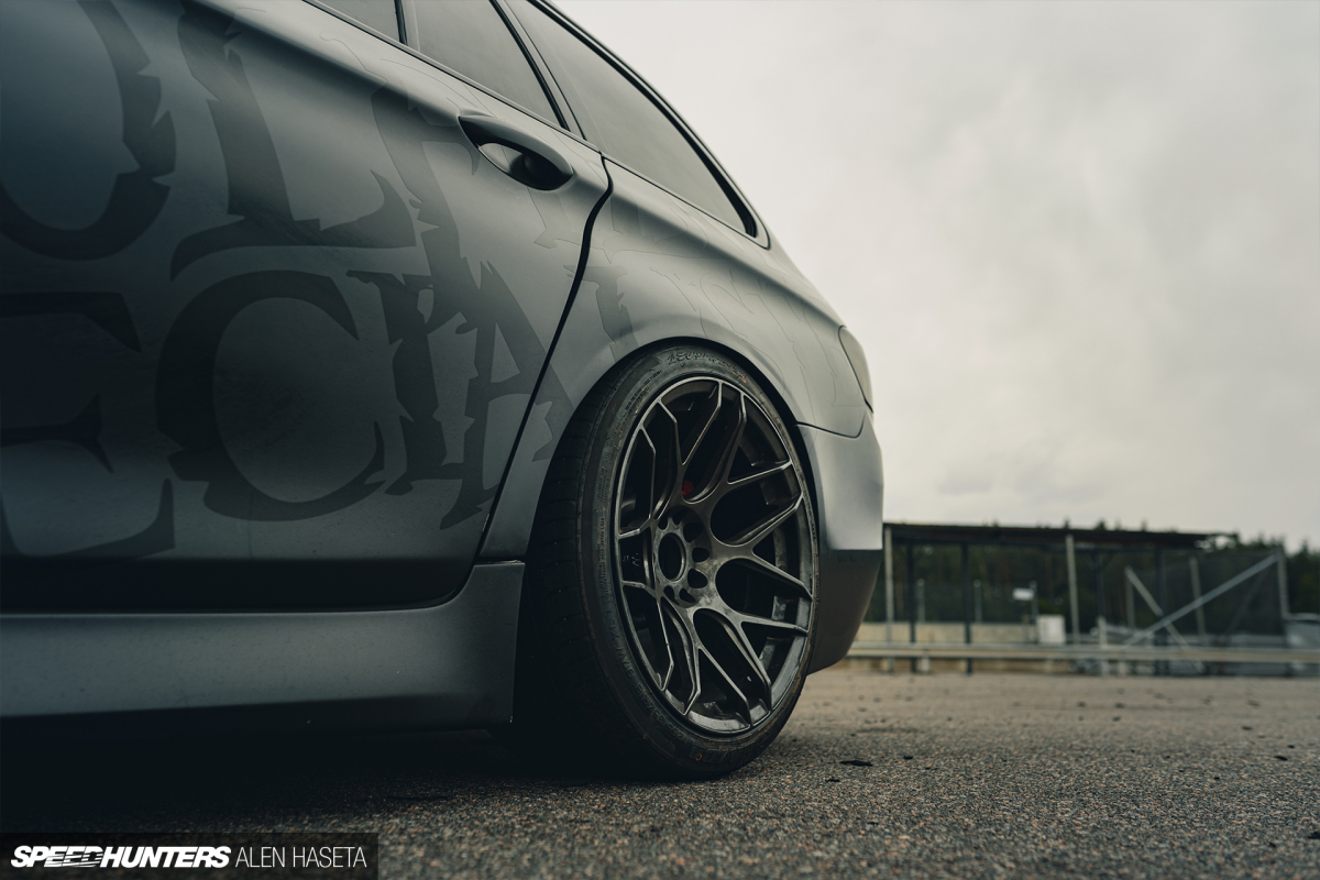 A BMW 5 Series Touring Built To Slide - Speedhunters