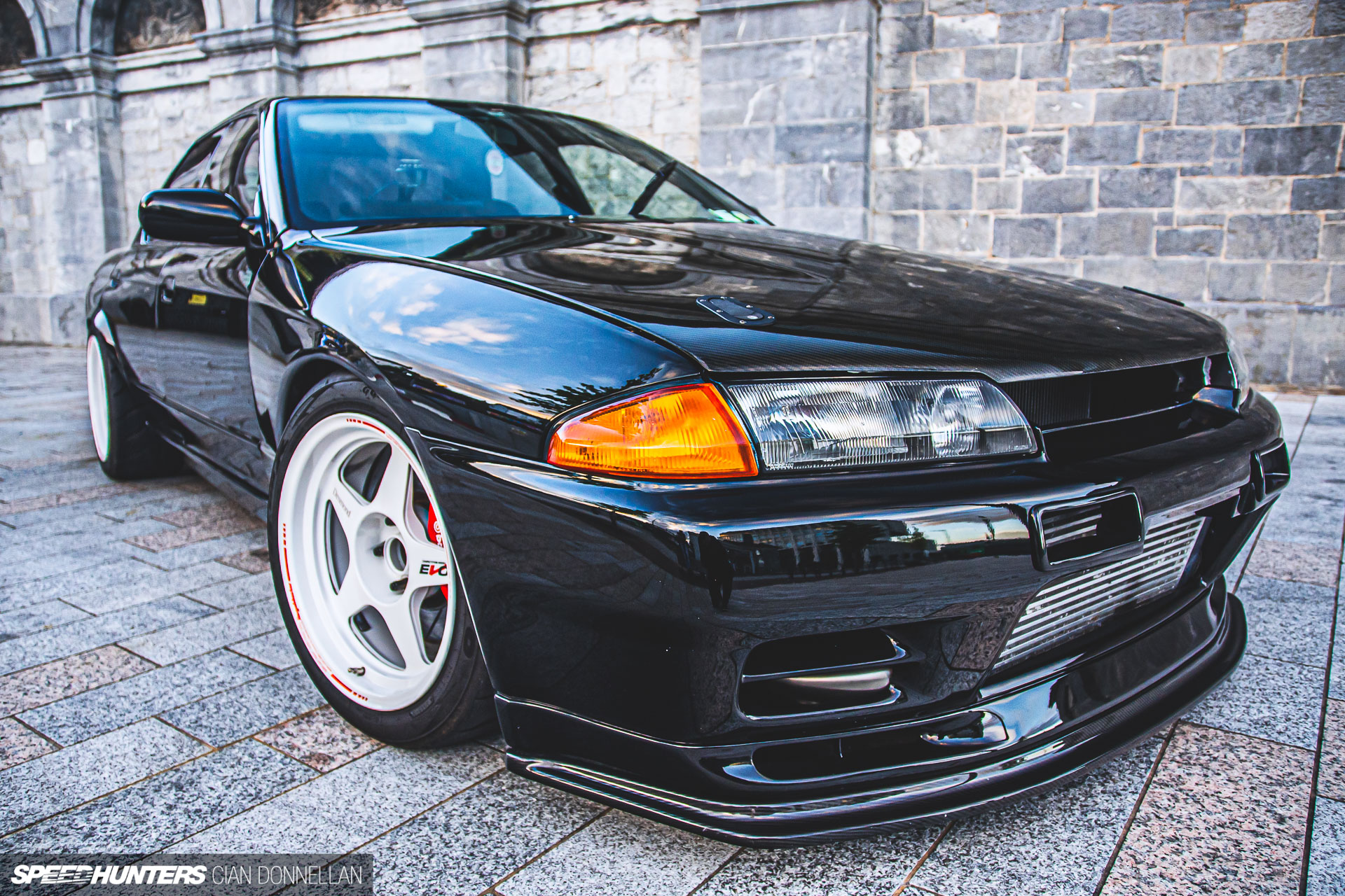 Turning An R32 Skyline Sedan Into A Monster - Info A Day